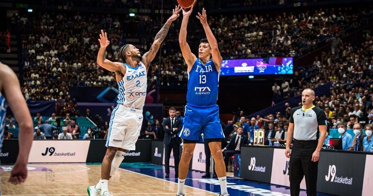 Greece v Italy - FIBA EuroBasket 2022 - 10 minute game - Courtside 1891